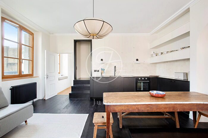 Appartement à louer - Versailles, Saint-Louis - 4 pièces - 3 chambres