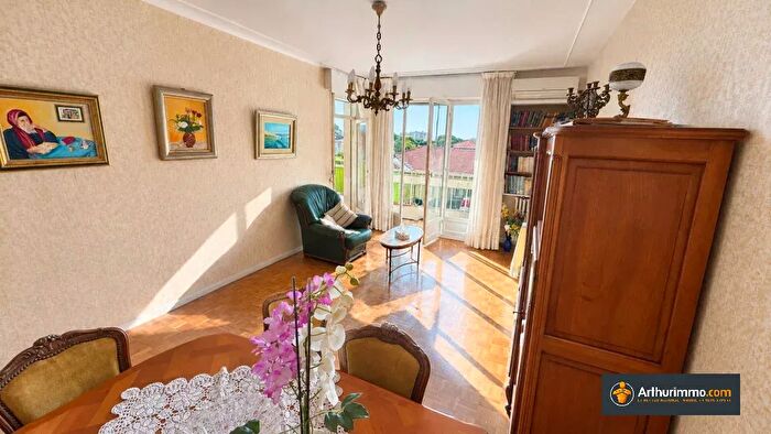 Nice, Saint-Philippe, Estienne d'Orves - Appartement 4 pièces à vendre