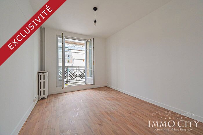 Appartement à louer - Centre Ville, Clichy - 1 pièce