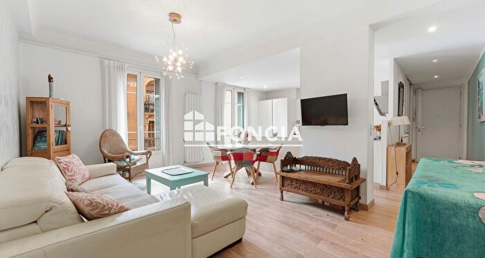 Appartement à vendre - Menton, Hôtel de Ville, Vieille Ville, Musée, Madone, Carnolès - 2 pièces - 1 chambre