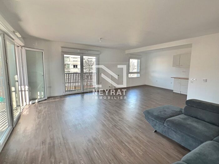 Appartement à vendre - Chenôve, Chenôve - 3 pièces - 2 chambres