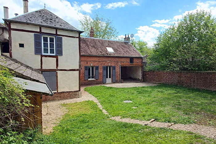 Maison à vendre - Chaumont-en-Vexin - 6 pièces - 4 chambres