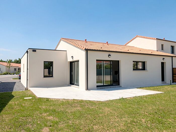 Maison 4 pièces à Chavagnes-en-Paillers, à louer