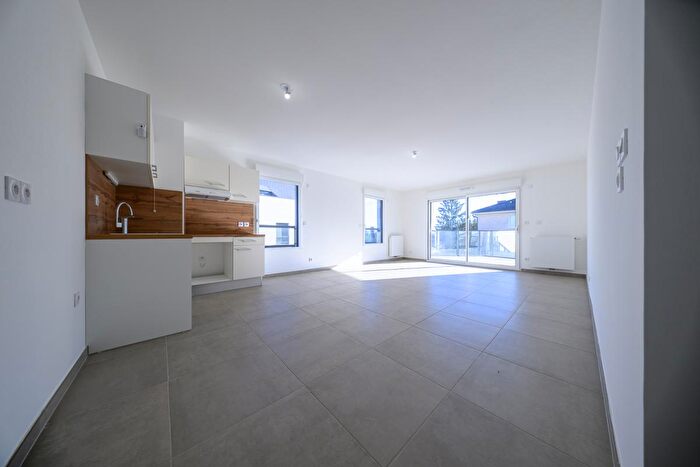 Appartement à vendre - Divonne-les-Bains - 4 pièces - 3 chambres