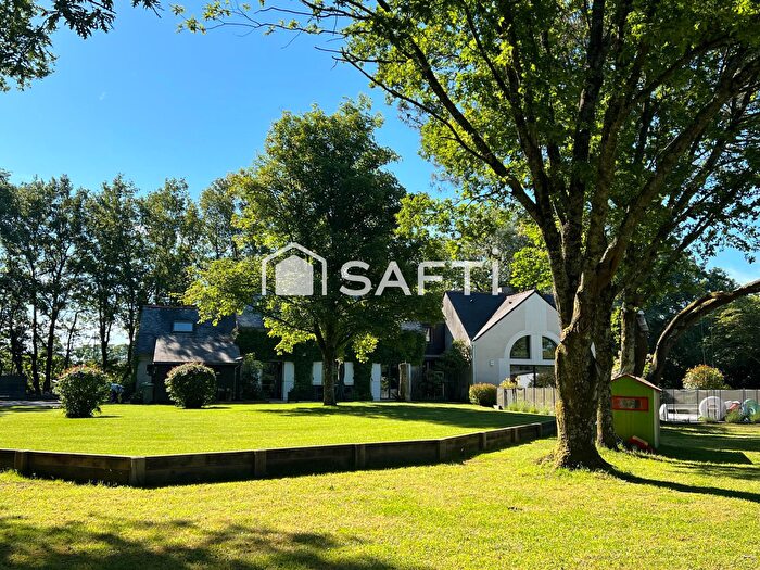 Maison à vendre - Vigneux-de-Bretagne - 10 pièces - 6 chambres