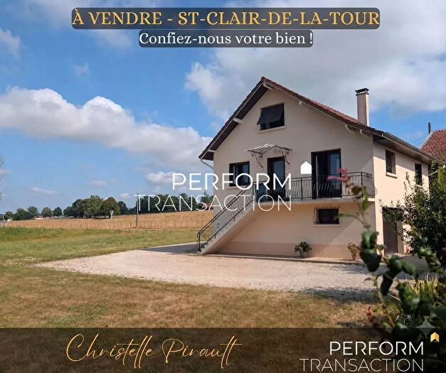 Maison 4 pièces à Saint-Clair-de-la-Tour, à vendre