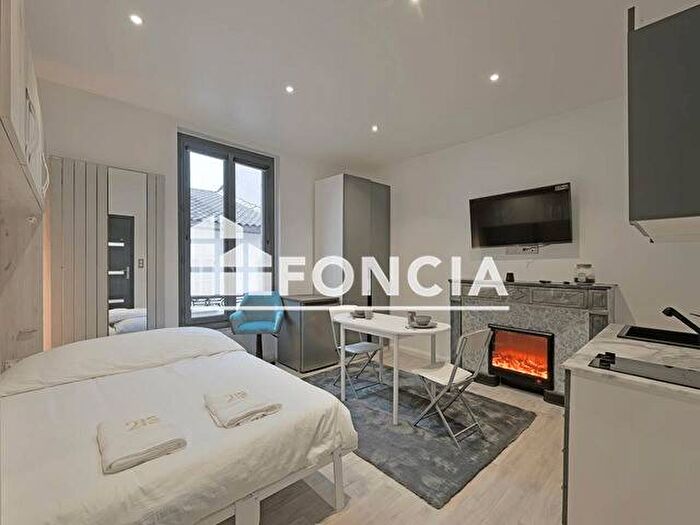 Appartement à louer - Carmes-Infirmieres-Thiers, Avignon - 1 pièce