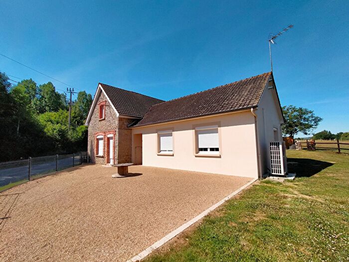 Maison 6 pièces à Saint-Pierre-des-Nids, à vendre