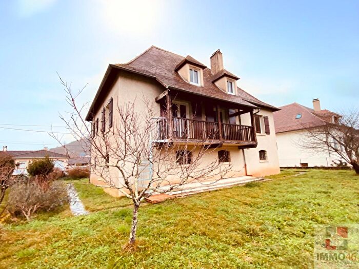 Maison à vendre - Saint-Céré - 8 pièces - 5 chambres