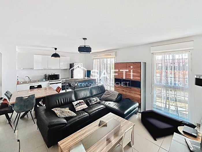 Appartement à vendre - Artigues-près-Bordeaux - 3 pièces - 2 chambres