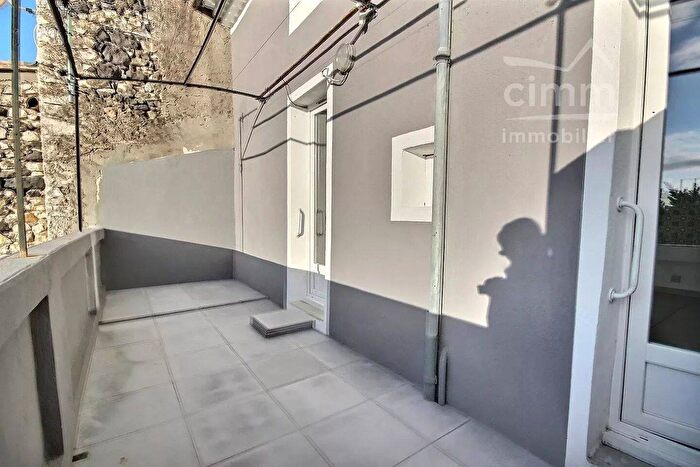 Appartement à louer - Rochemaure - 4 pièces - 2 chambres