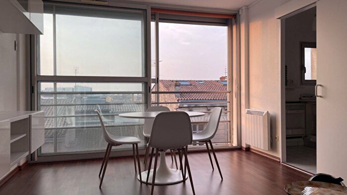 Appartement à louer - Chartrons, Bordeaux - 2 pièces - 1 chambre