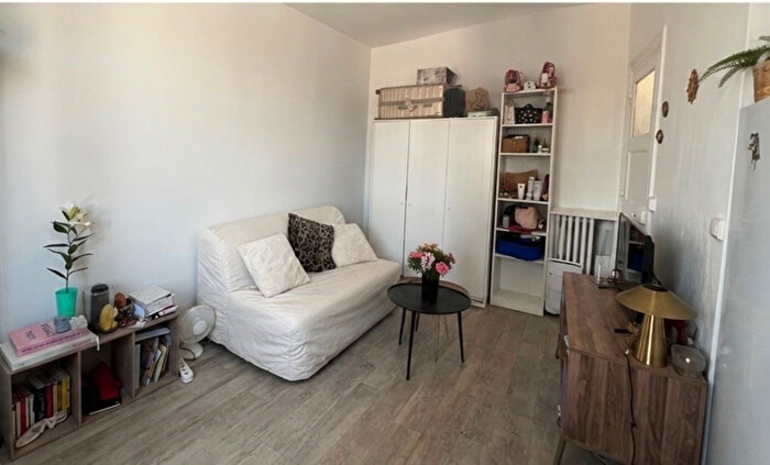 La Garenne-Colombes, Champs-Philippe : Appartement 1 pièce à louer
