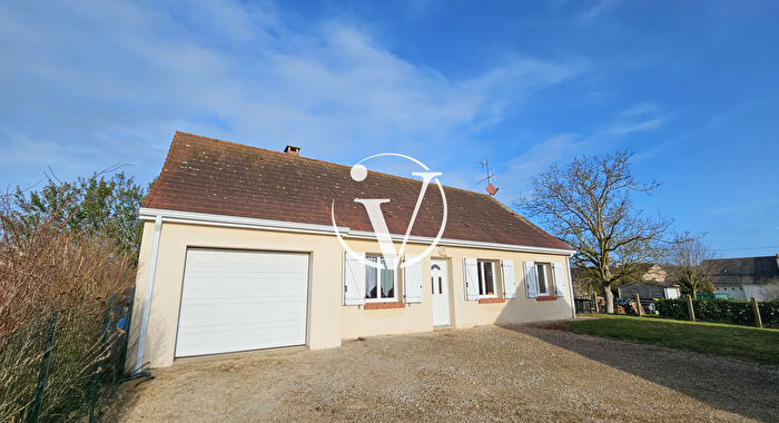 Maison à louer - Saint-Firmin-des-Prés - 4 pièces - 3 chambres