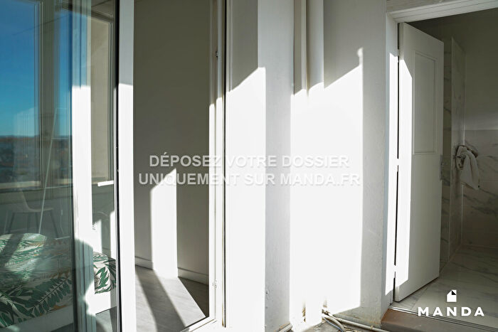 Appartement à louer - Bordeaux, Croix Blanche - 7 pièces - 6 chambres