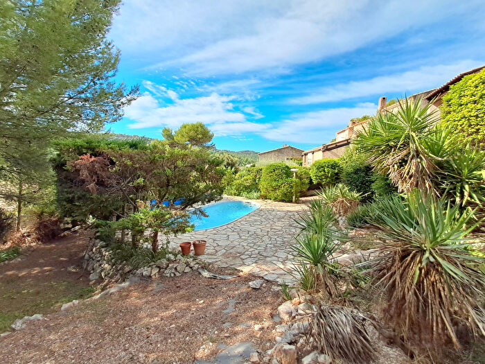 Carnoux-en-Provence : Maison 8 pièces à vendre