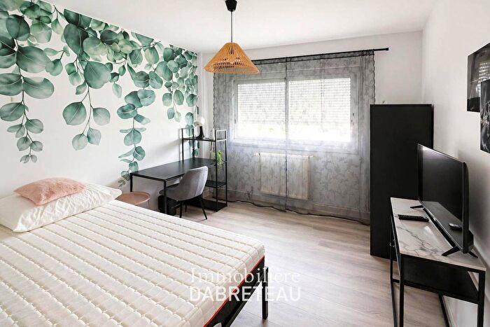Appartement 7 pièces à louer - Centre-Max Barel-Léo Lagrange, Vénissieux