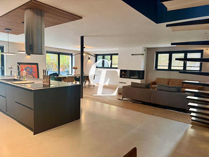 Appartement à louer - Fraisses - 5 pièces - 4 chambres