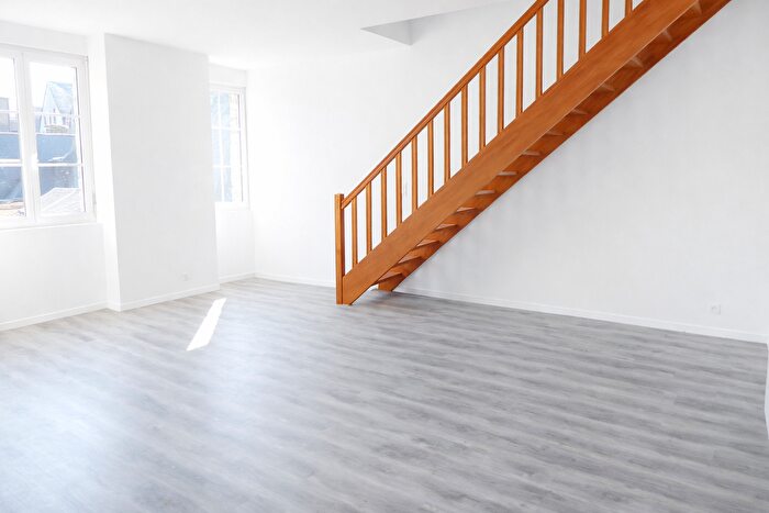 Appartement à louer - Châteaubriant, Centre-ville, Gare - 3 pièces - 2 chambres