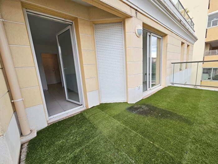 Appartement à vendre - Cannes, Bocca Sud - 2 pièces - 1 chambre