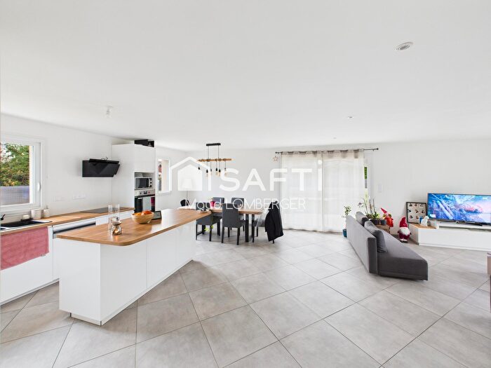 Maison à vendre - Mirebeau-sur-Bèze - 5 pièces - 3 chambres