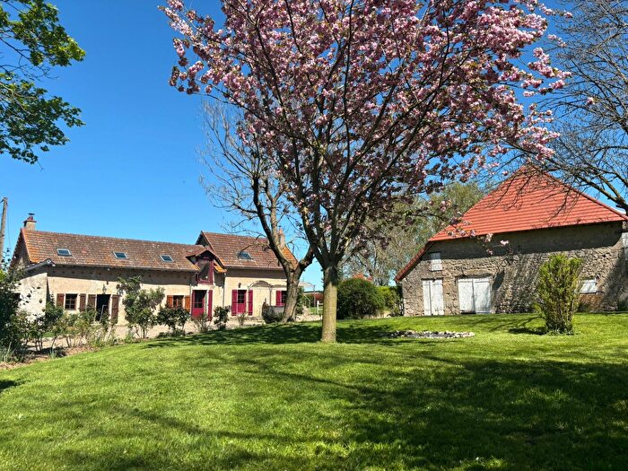 Varennes-sur-Allier - Maison 8 pièces à vendre