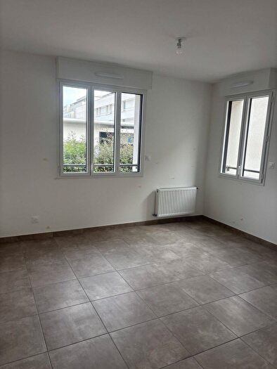 Appartement à louer - Le Bachut, Lyon ème arrondissement - 3 pièces - 2 chambres