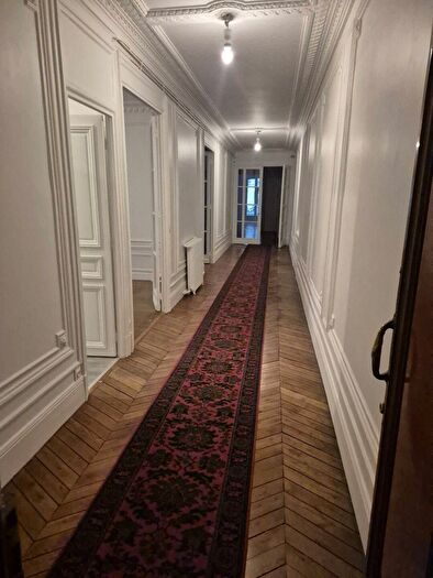 Appartement à louer - Muette Sud, Paris ème arrondissement - 7 pièces - 4 chambres