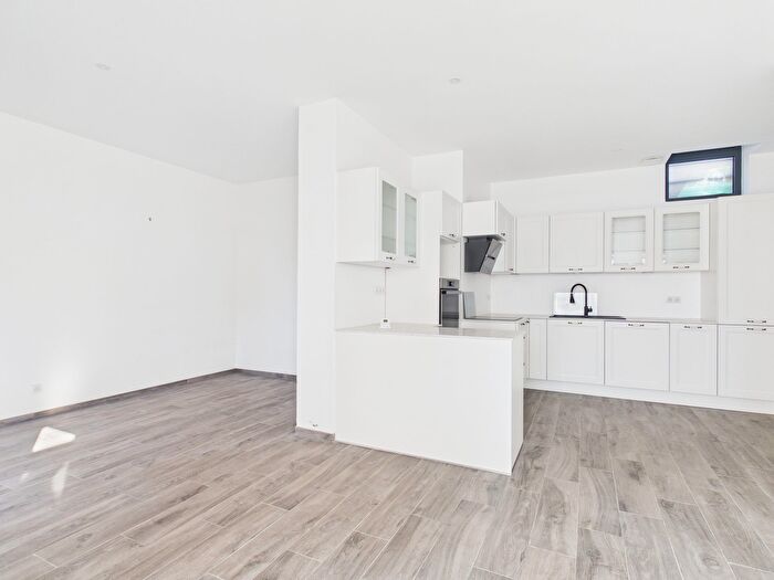 Appartement à louer - Le Kremlin-Bicêtre, Les Martinets, Le Fort - 3 pièces - 2 chambres