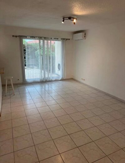 Appartement 1 pièce à Saint-Laurent-du-Var, à louer