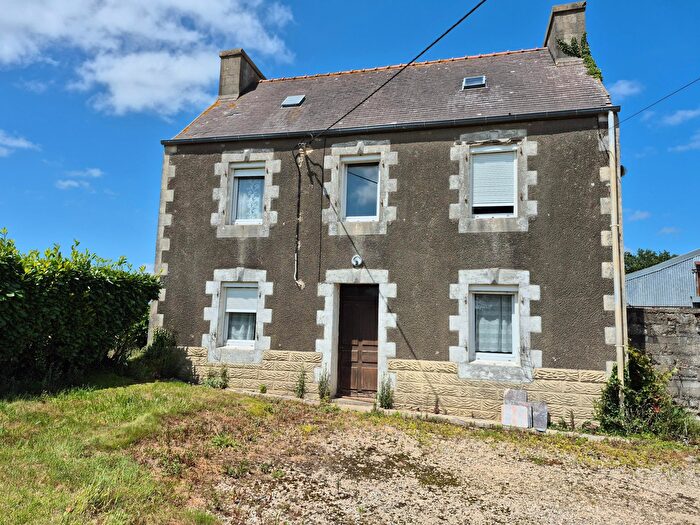 Maison à vendre - Plouvorn - 4 pièces - 2 chambres