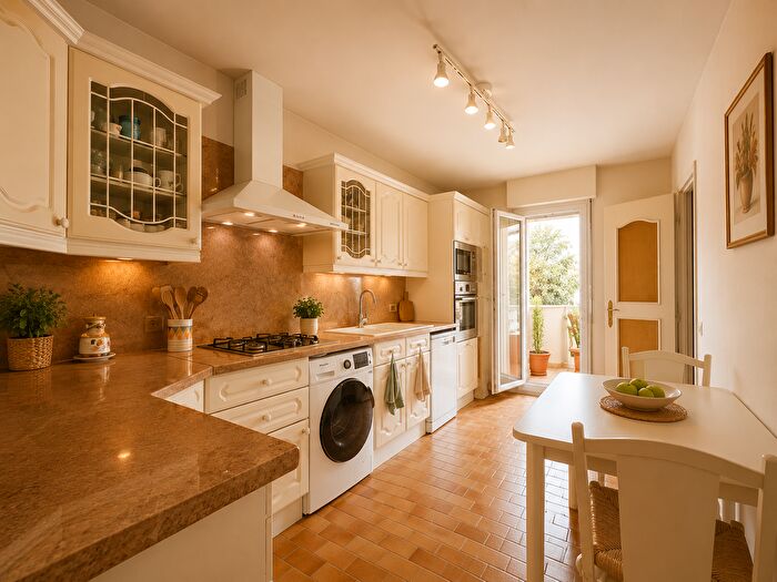 Appartement 4 pièces à vendre à Marseille 4ème, Chutes Lavie