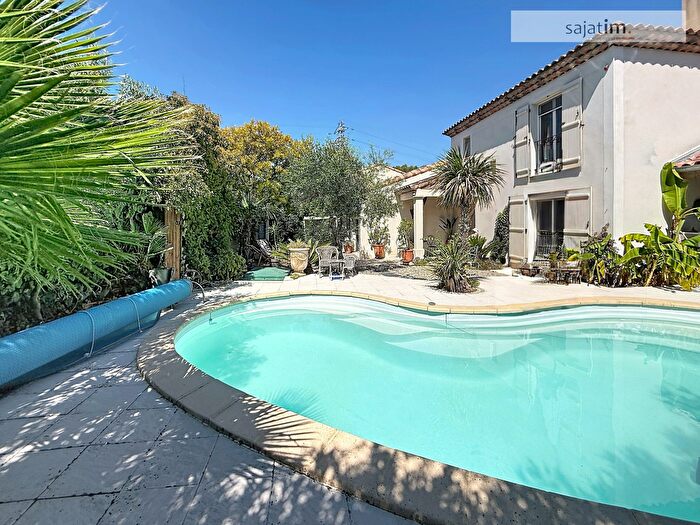 Maison 5 pièces à Marseille 11ème, à vendre