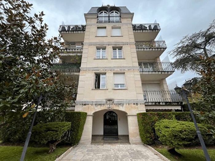 Appartement à louer - Saint-Maur-des-Fossés, Parc de Saint-Maur - 2 pièces - 1 chambre