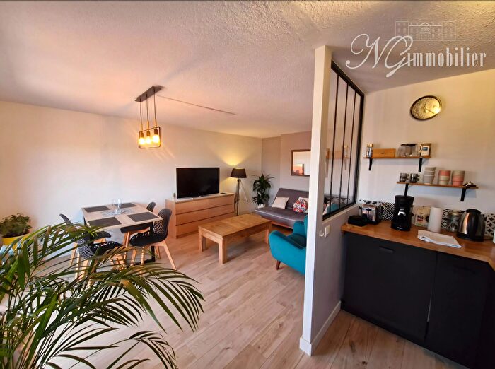 Appartement à vendre - Fréjus, Centre-ville - 3 pièces - 2 chambres