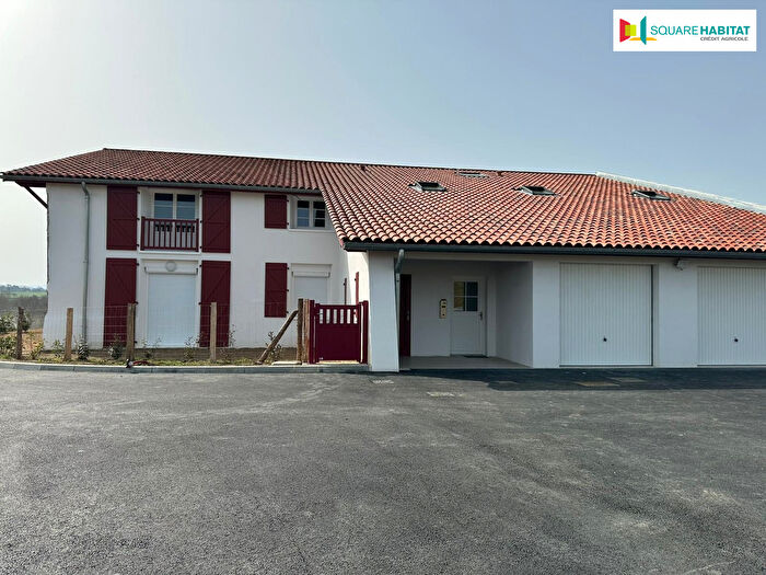 Appartement à louer - Ahetze - 4 pièces - 3 chambres