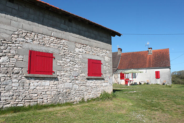 Lunegarde - Maison 2 pièces à vendre