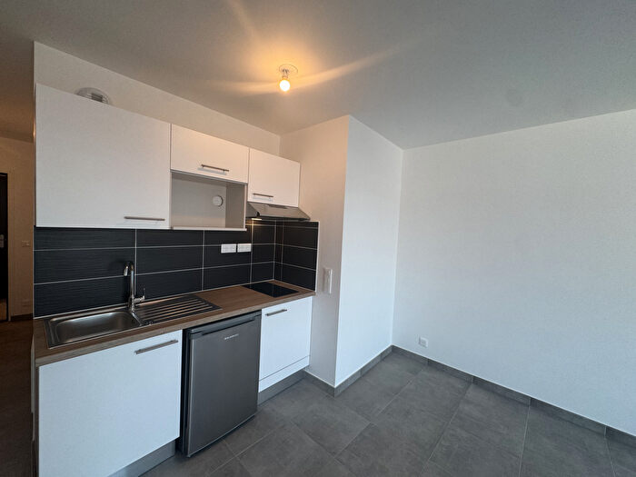 Appartement à louer - Montereau-Fault-Yonne, Ville basse - 2 pièces - 1 chambre