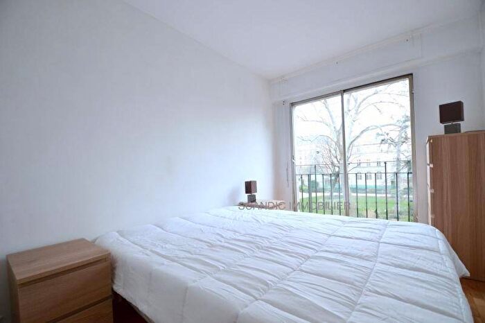 Appartement à louer - Violet Commerce, Paris ème arrondissement - 2 pièces - 1 chambre