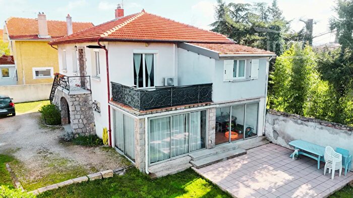 Maison à vendre - Saint-Rambert-dAlbon - 4 pièces - 3 chambres