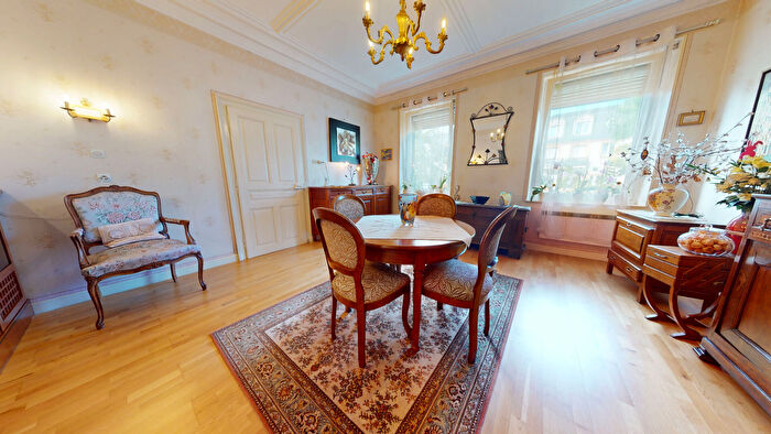 Yutz, De Gaulle, Stade Mermoz - Maison 10 pièces à vendre