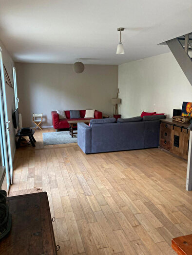 Appartement à louer - Chaville, Petits Bois - 4 pièces - 2 chambres