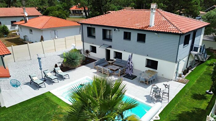 Maison à vendre - Biscarrosse, Biscarrosse Plage - 8 pièces - 5 chambres