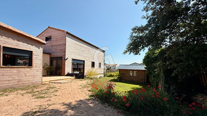 Maison à vendre - Longeville-sur-Mer - 5 pièces - 4 chambres