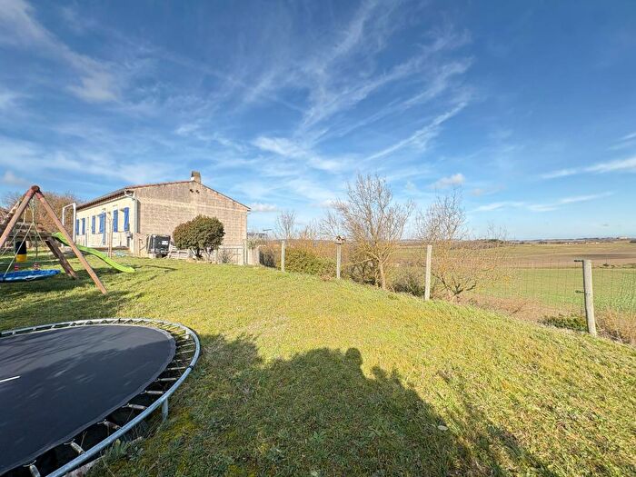 Maison à vendre - Montmaur - 5 pièces - 4 chambres