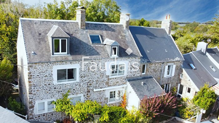 Maison à vendre - Agon-Coutainville - 8 pièces - 5 chambres