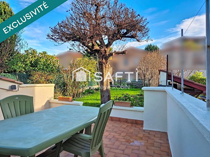 Maison à vendre - Saint-Pierre-la-Palud - 5 pièces - 3 chambres