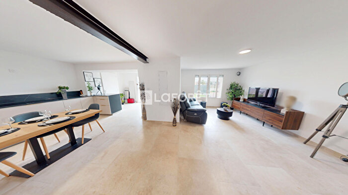 Maison à vendre - La Fare-les-Oliviers - 4 pièces - 3 chambres