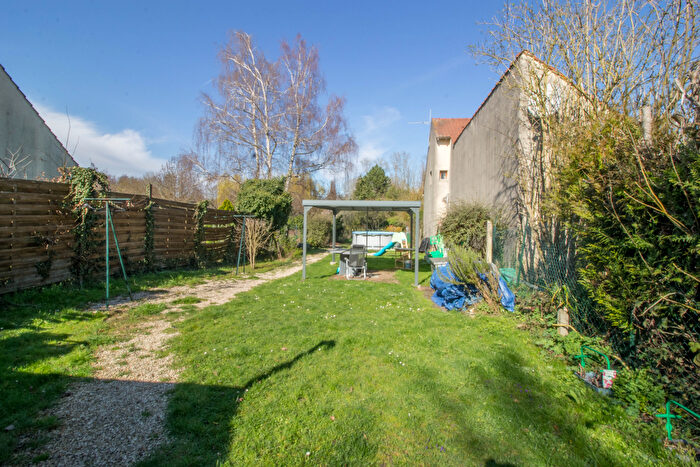 Maison à vendre - Bouray-sur-Juine - 4 pièces - 3 chambres