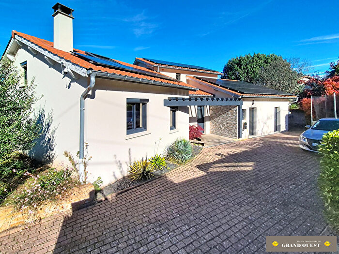 Maison à vendre - Fleurieux-sur-lArbresle - 7 pièces - 5 chambres